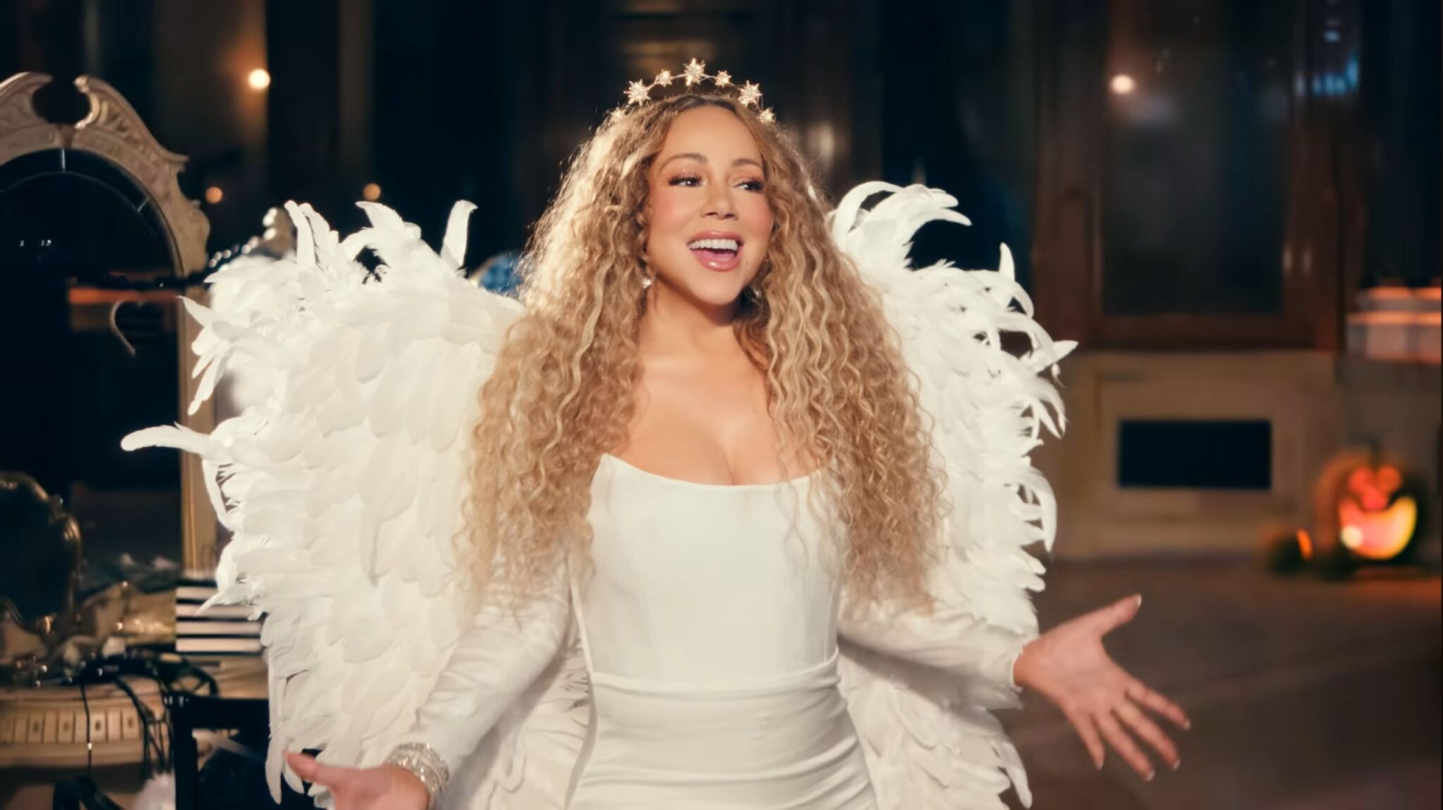 Mariah Carey’s 2025 “It’s Time” – Holiday Cheer - DAILY COMMERCIALS